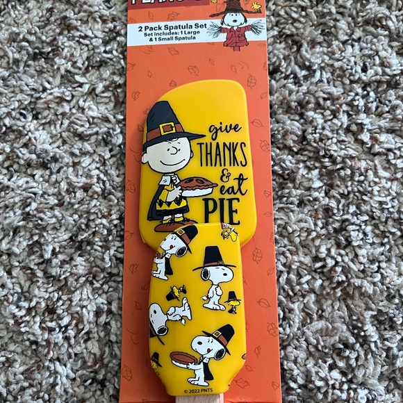 Peanuts | Kitchen | Peanuts Snoopy Thanksgiving Set Of 2 Spatulas Give ...